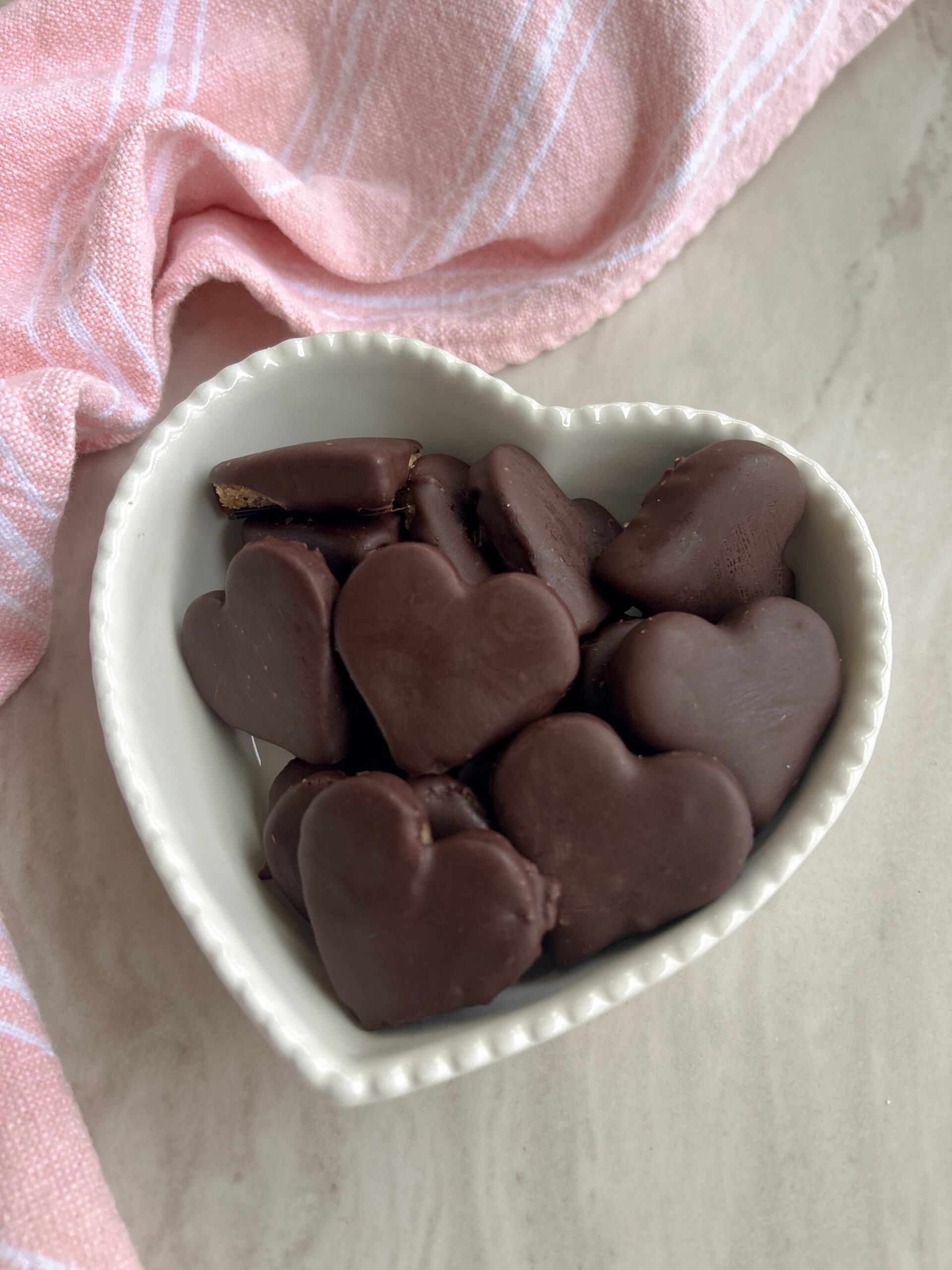 Homemade Almond Butter "Reese's Hearts" (Gluten, Dairy & Refined Sugar ...